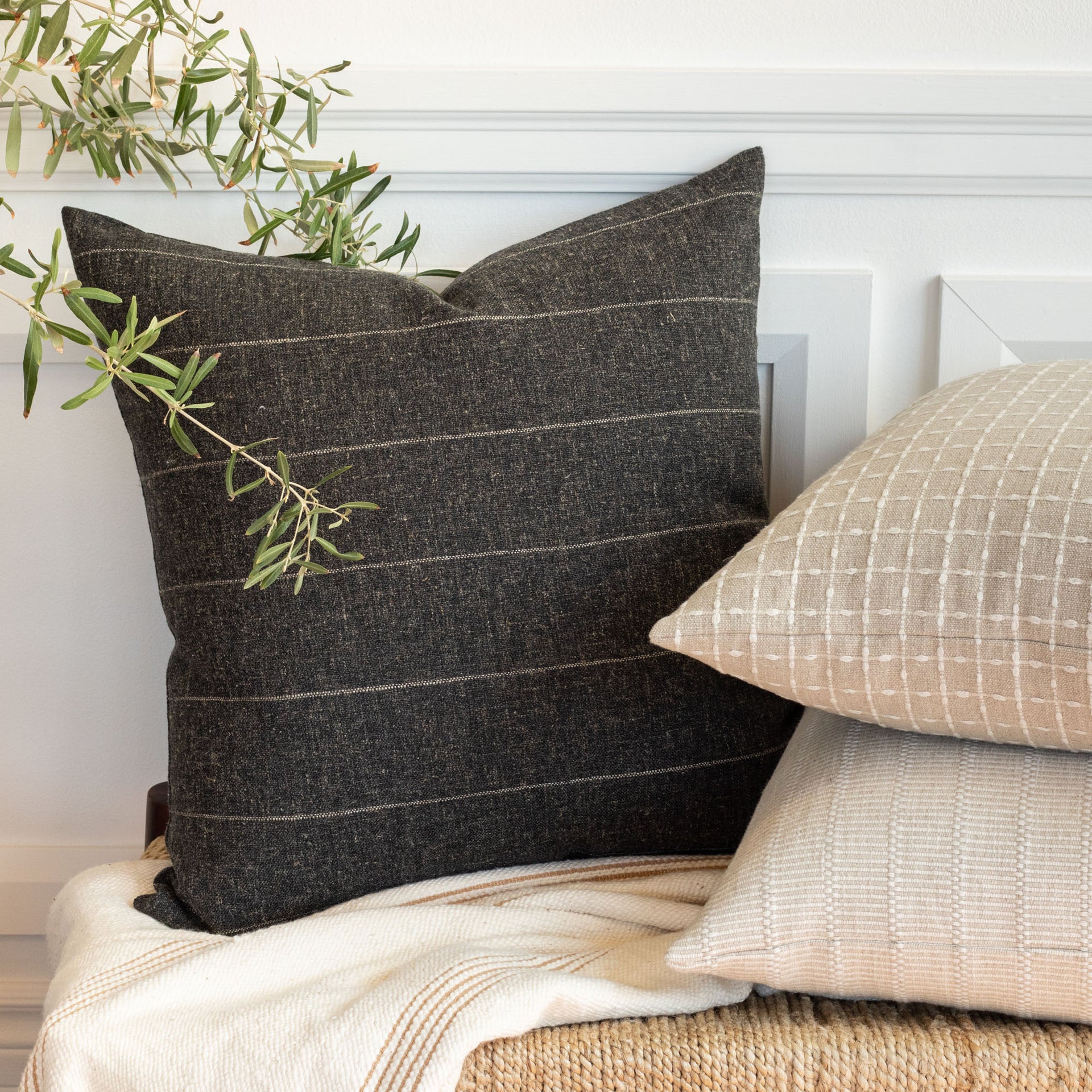 Taryn 22x22 Pillow, Natural – Tonic Living