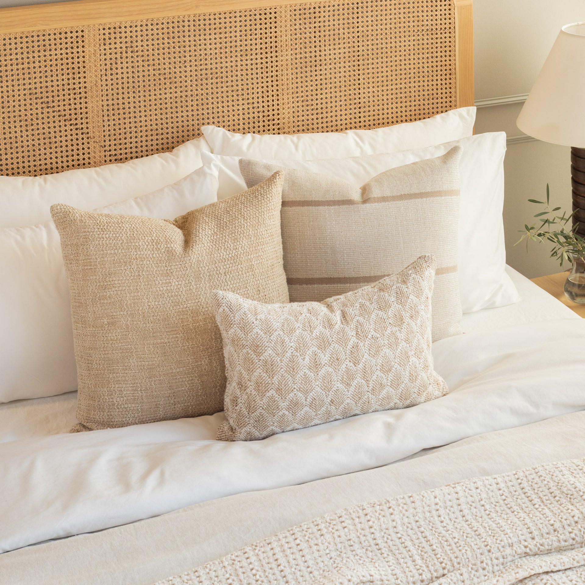 Taryn 22x22 Pillow, Natural – Tonic Living